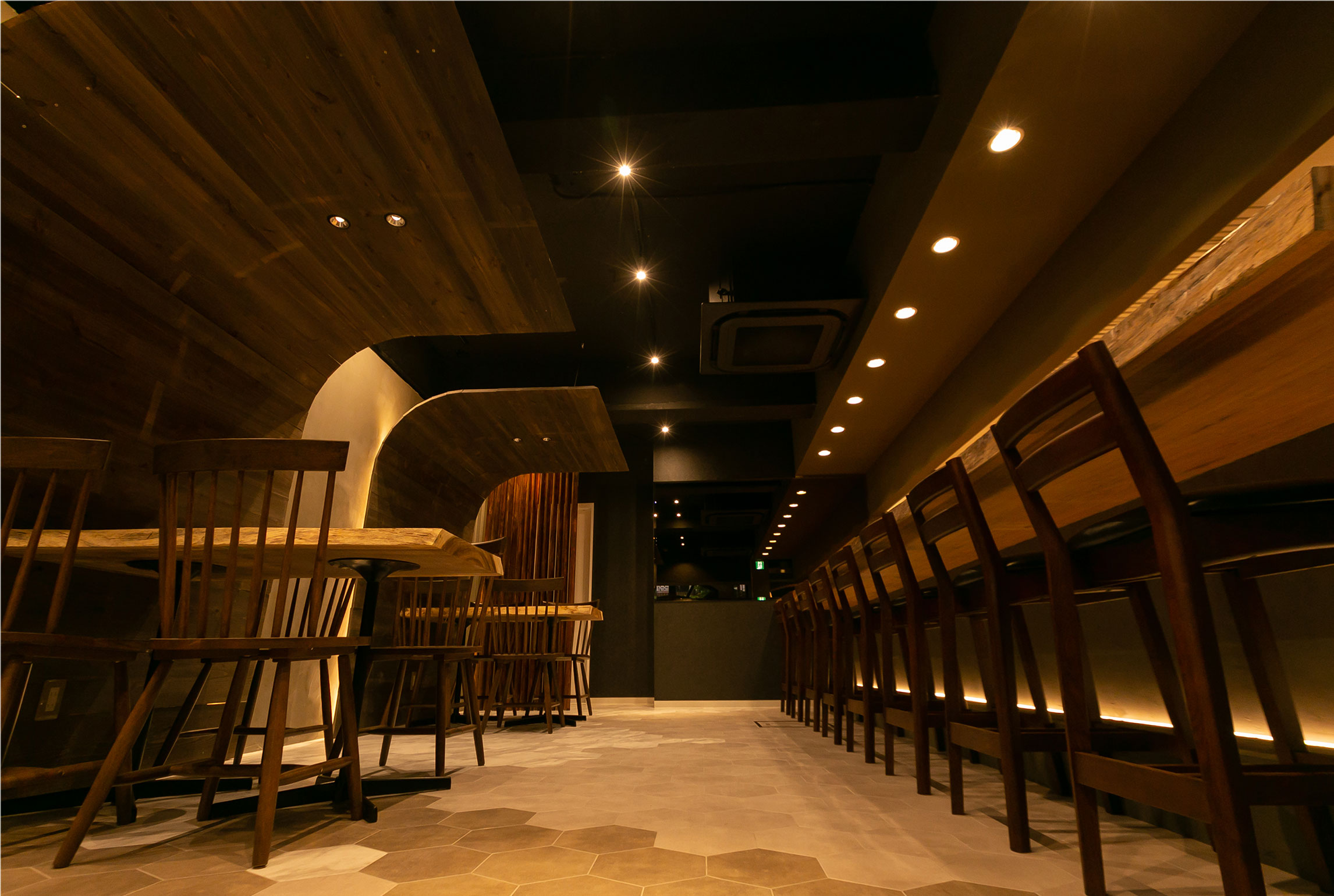 Armorica ｜ WORKS 商店建築 ｜ Design plus alpha